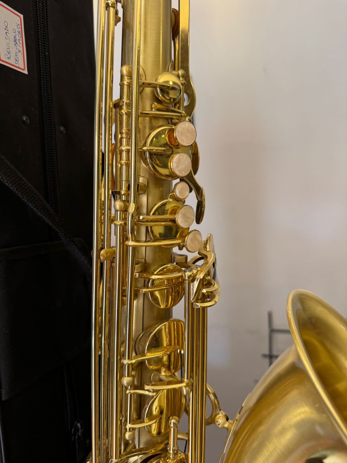 Saxofone Tenor Meridian - Seminovo - SaxShop - A casa do Saxofonista