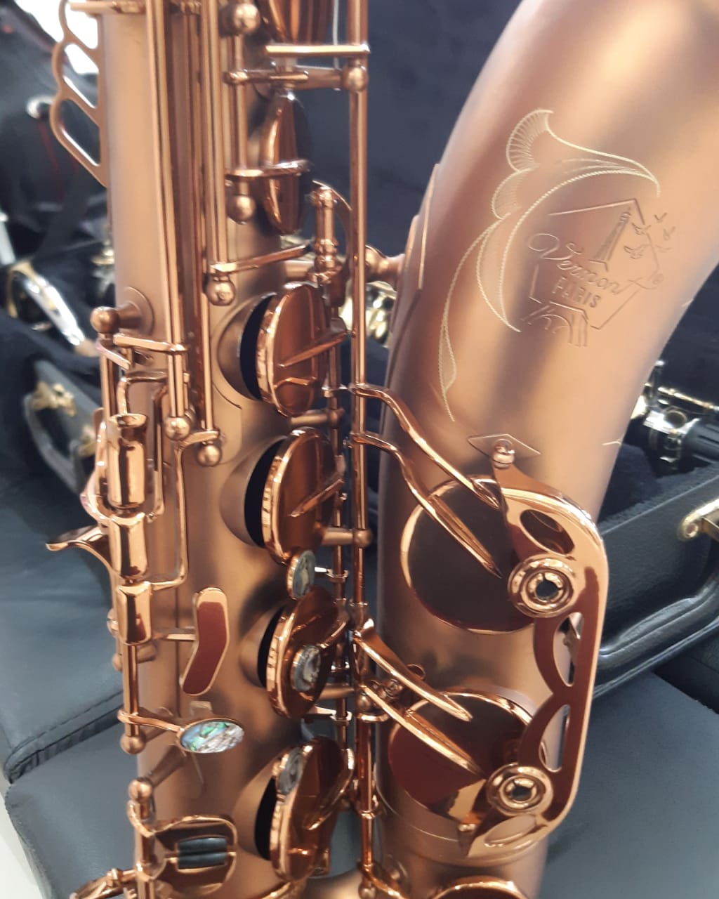 Saxofone Tenor Vermont Paris - Pequenas Avarias - SaxShop - A casa do ...