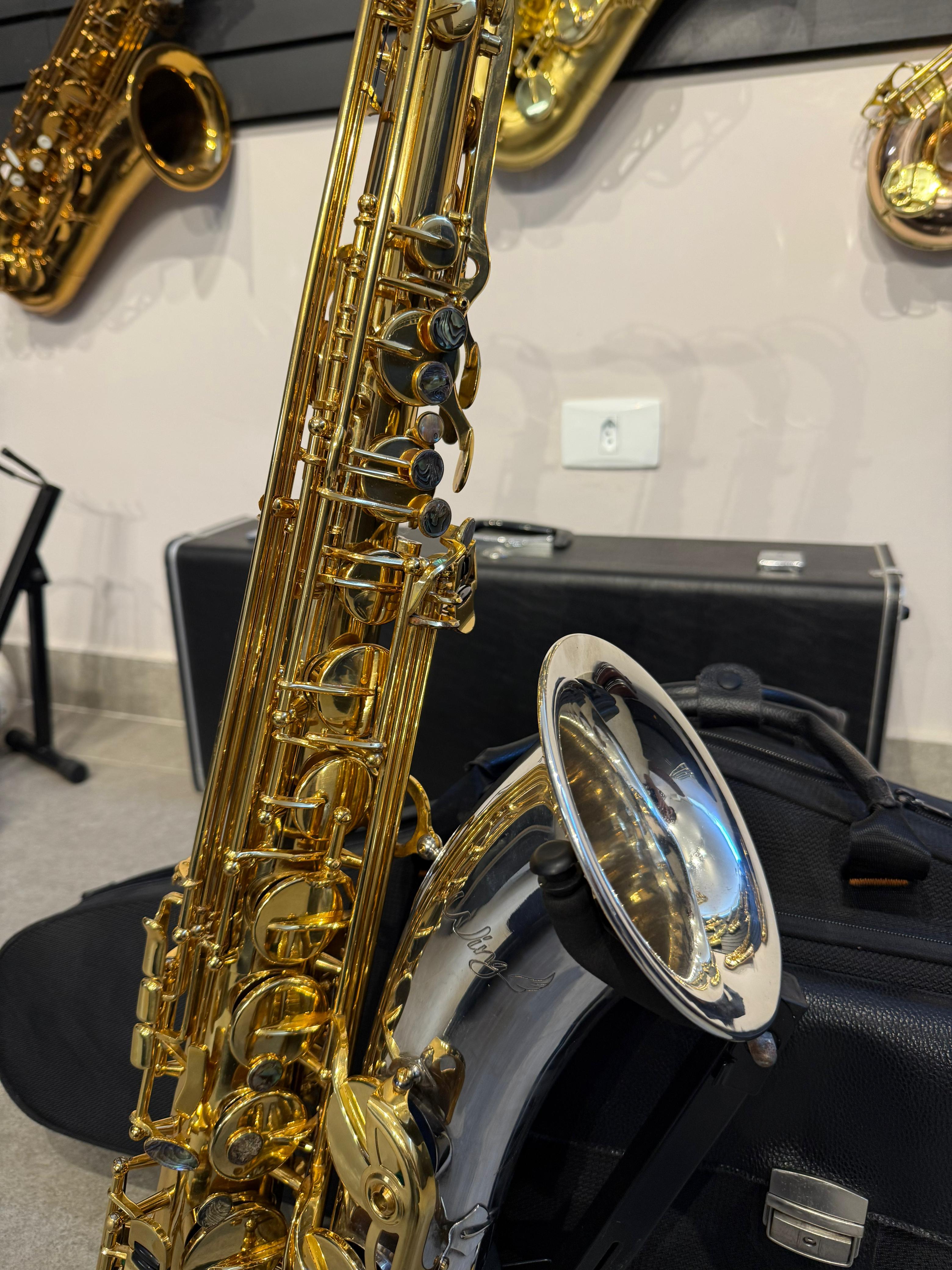 Saxofone Tenor Wing Pro - Seminovo - SaxShop - A casa do Saxofonista
